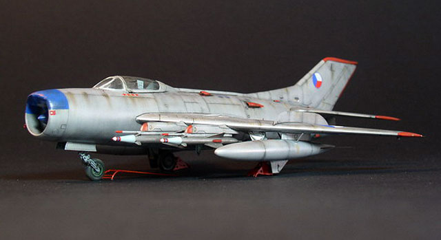 MiG-19PF by Yufei Mao (Bilek 1/72)